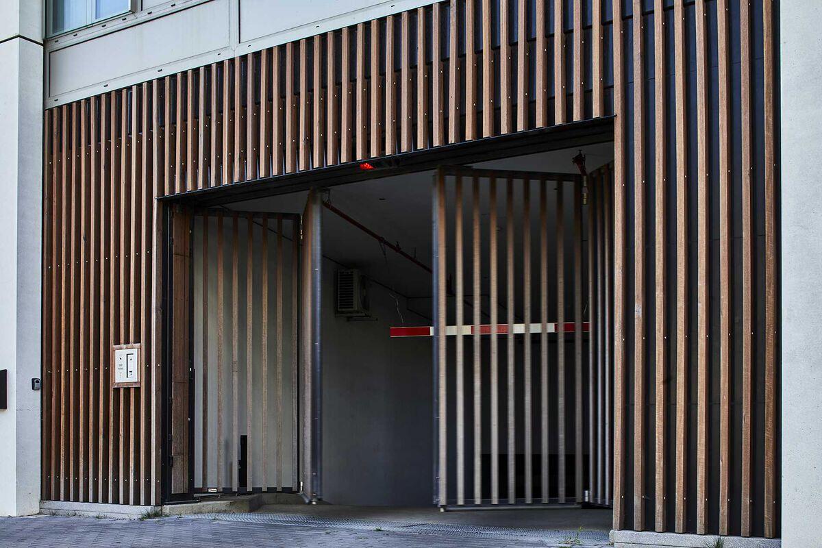 Speedgates, trackless en bovengeleiding - PASS Toegangssystemen